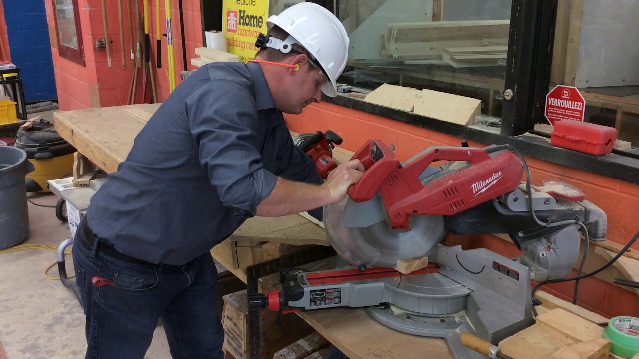 Comment mesurer et couper un chevron intérieur - YouTube