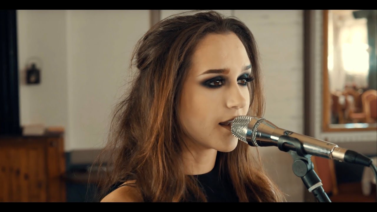 Hannah Dorman - About You - YouTube