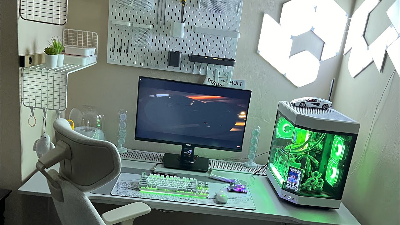 2023 RIG STATION Hyte Y60 + Turzx Turing Display - YouTube