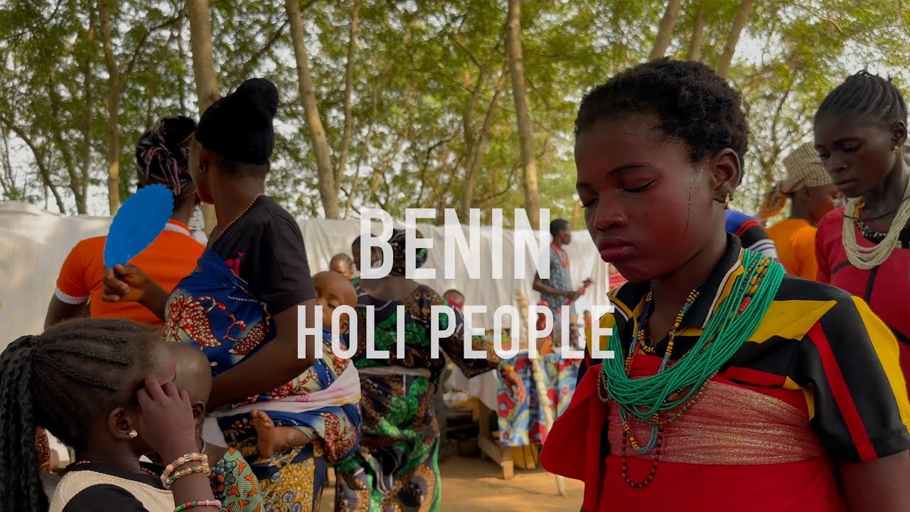 Benin ethnic groups: the Holi - YouTube