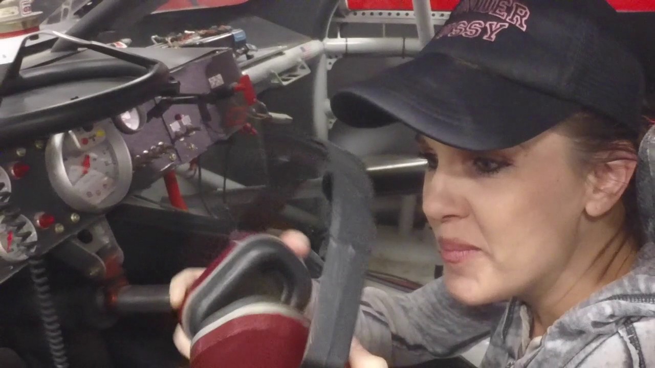 Exploring the Inside of a NASCAR Race Car - YouTube