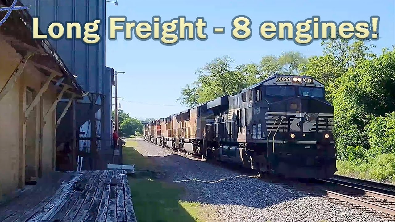 Big freight train with 8 engines speeds through Weatherford, TX. - YouTube
