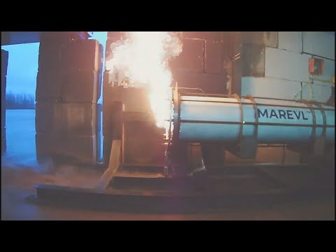 bluShift conducts upgraded rocket engine test in Brunswick - YouTube