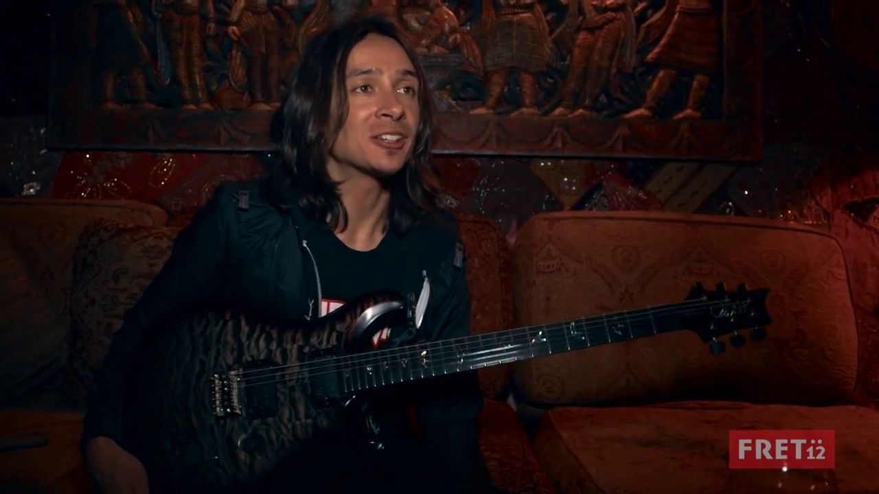 Mark Holcomb from Periphery (Signature PRS) - YouTube