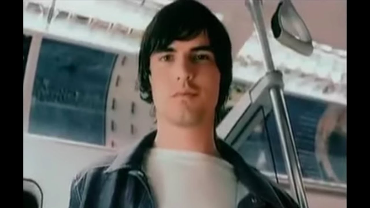 LEVI'S commercial from 1999 featuring "The Second Line" by CLINIC - YouTube