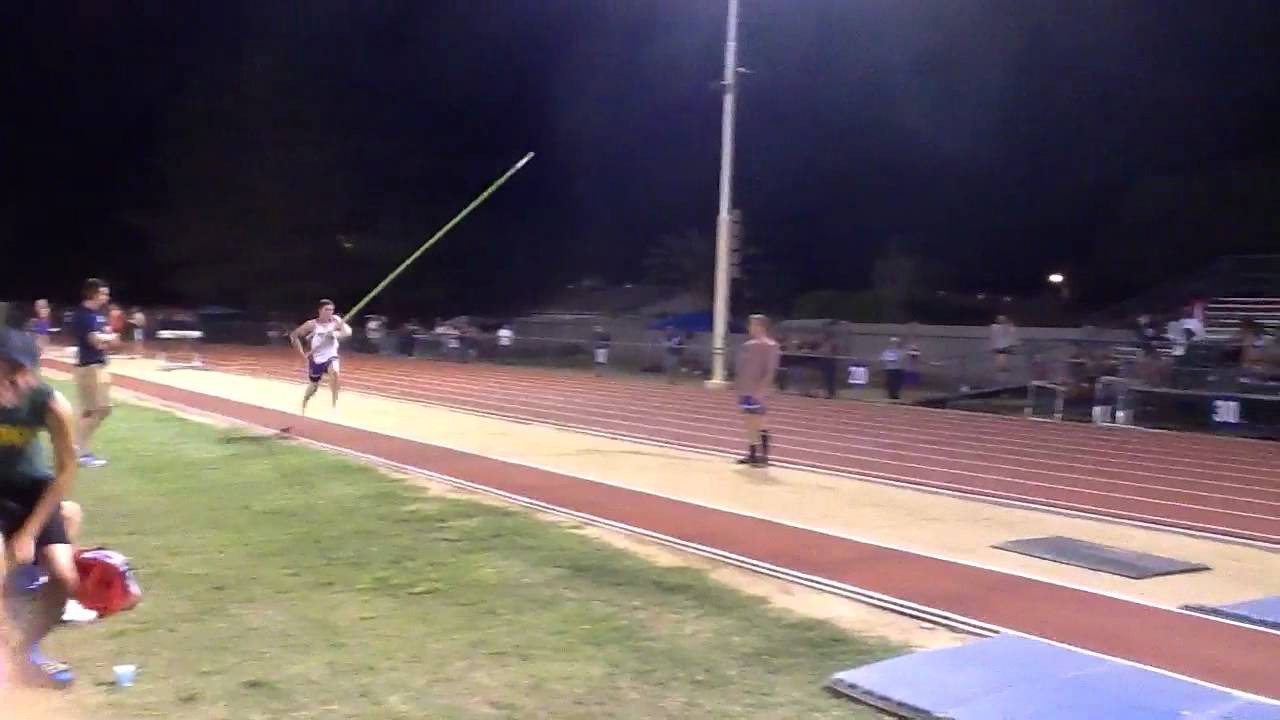 Tyler cone pole vault 14' - YouTube