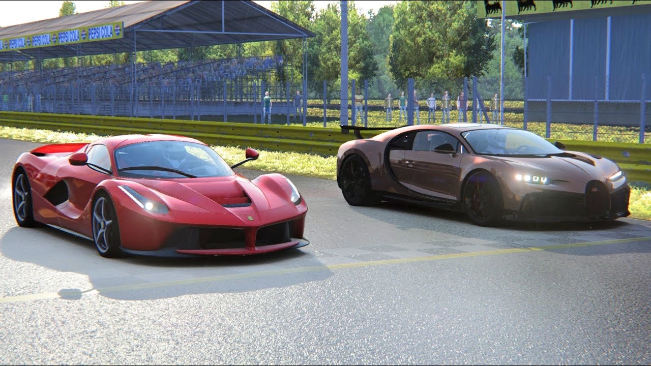Ferrari LaFerrari vs Bugatti Chiron Pur Sport at Monza Full Course ...