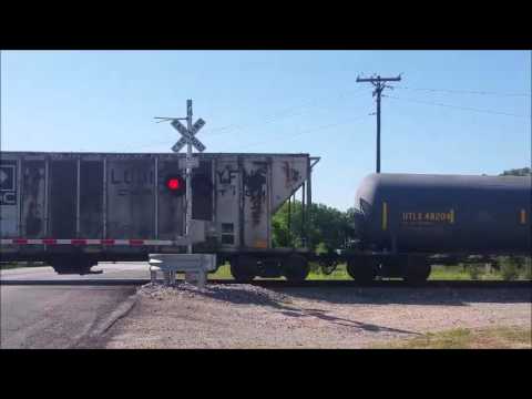 KCS #4845 Leads South Bound Manifest Freight Train - YouTube