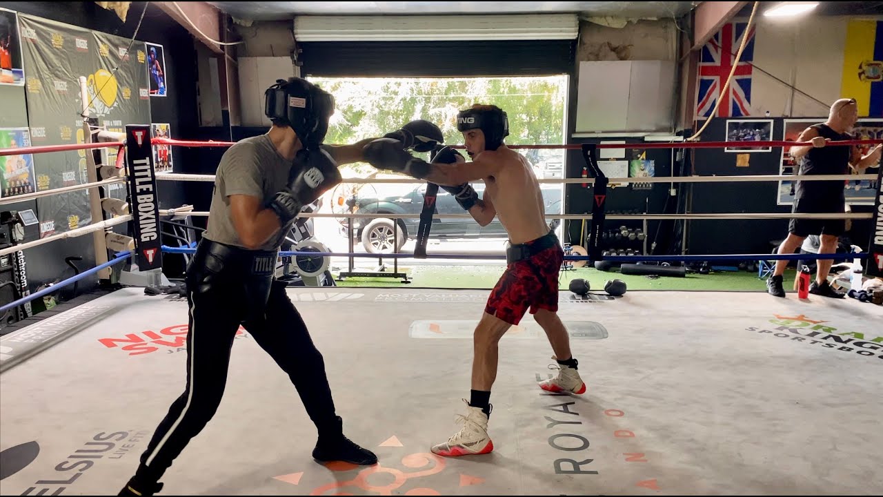 SPARRING AT THE BOXING GYM!!! - YouTube