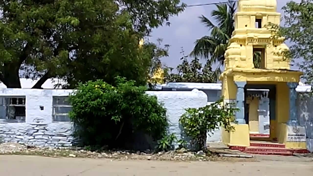 Muktyala Raja's Palace,Muktayala. - YouTube