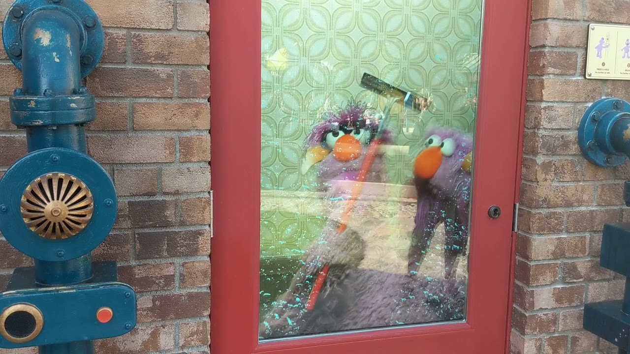 Interactive window at Sesame Stree in SeaWorld Orlando - YouTube
