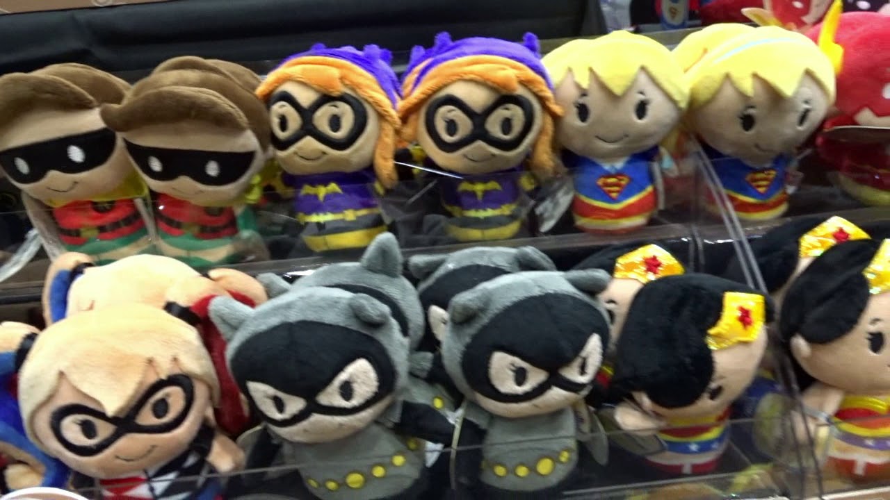 Geeks Barnsley Comic Con 2018 at the Barnsley Metrodome - YouTube