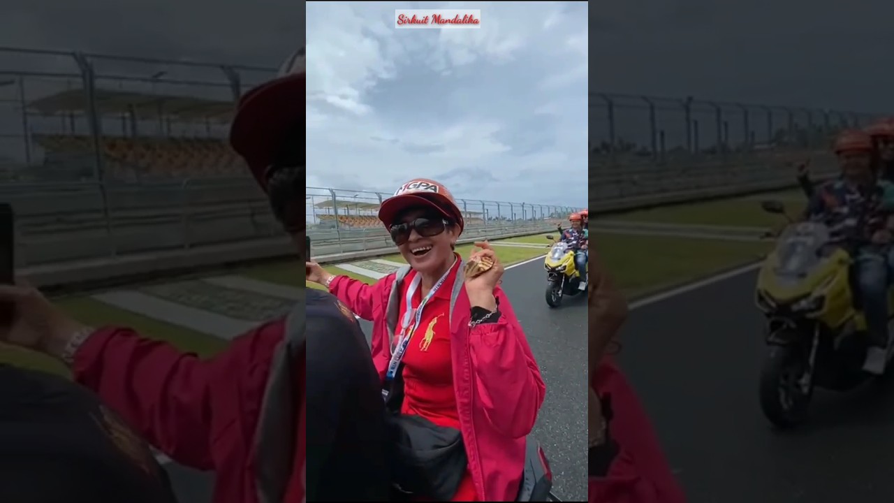 ARENA BALAP SIRKUIT MANDALIKA - YouTube