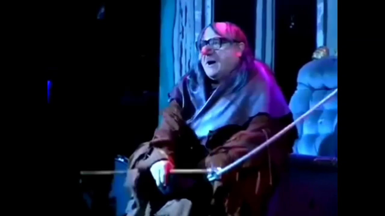 I've got a troll in my hole (nightman cometh live) always sunny in ...