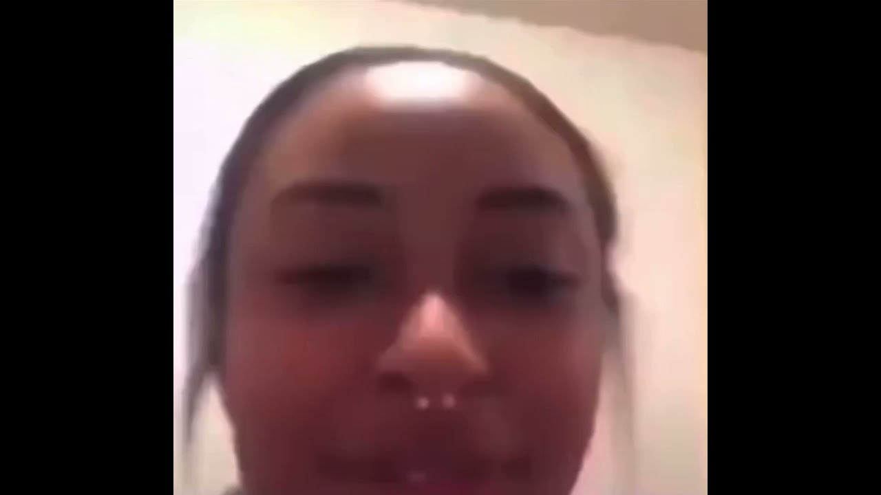 Stan Twitter: Girl m0ans but then regrets it and says “oop” - YouTube