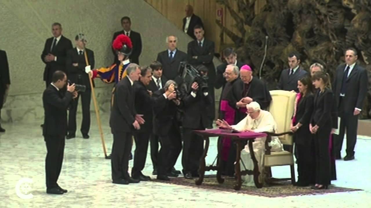 The pope's first tweet - YouTube