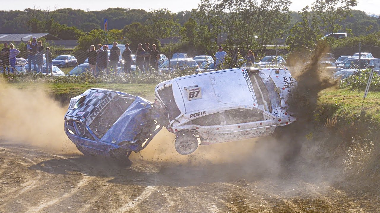 Banger Teams Smallfield Raceway 23rd July 2023 - YouTube