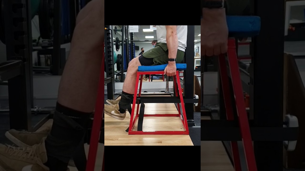 ACLR Rehab - Isometric Quad Strength Testing - YouTube