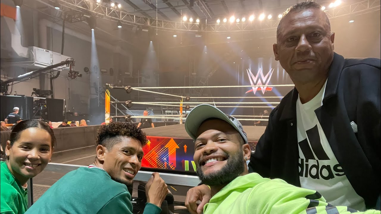 WWE NXT !! | Top Golf | Vlogging in America - YouTube