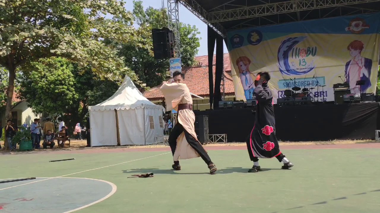 INOBU 13 live performance 14 (cosplay competition) - YouTube