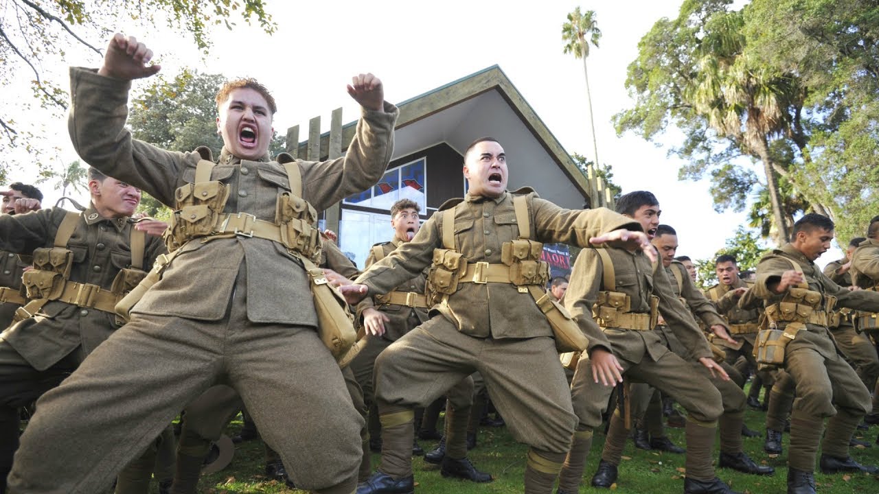 Haka Māori Pioneer Battalion Soldiers - YouTube