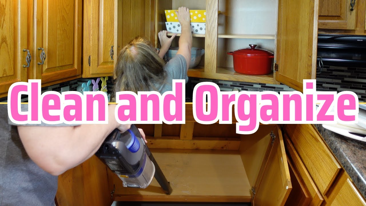 GET MOTIVATED TO CLEAN AND ORGANIZE YOUR KITCHEN - YouTube