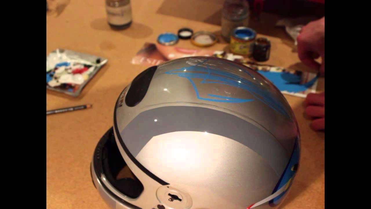 Pinstriping motorbike helmet - YouTube