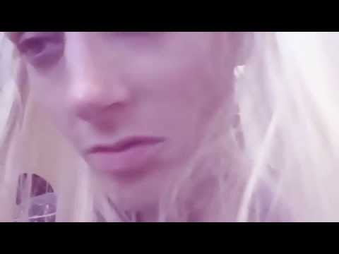 webcam hot blonde next paris moss?