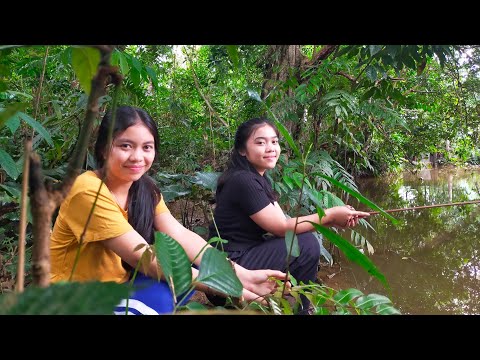 Sisi Lain Kehidupan Gadis Dayak di Kampung, Antara Tradisi & Kehidupan Kini