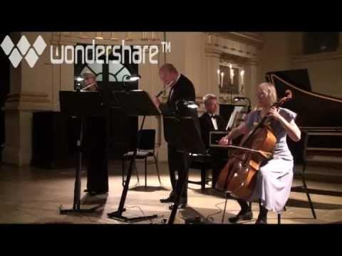 William Bennett & Kate Hill, Flute duet, Bach trio Sonata in G, BWV 525 - YouTube