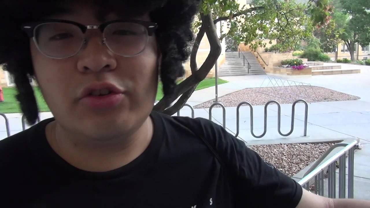 Live Interviews of the Tourists at DHHT 2015 - YouTube