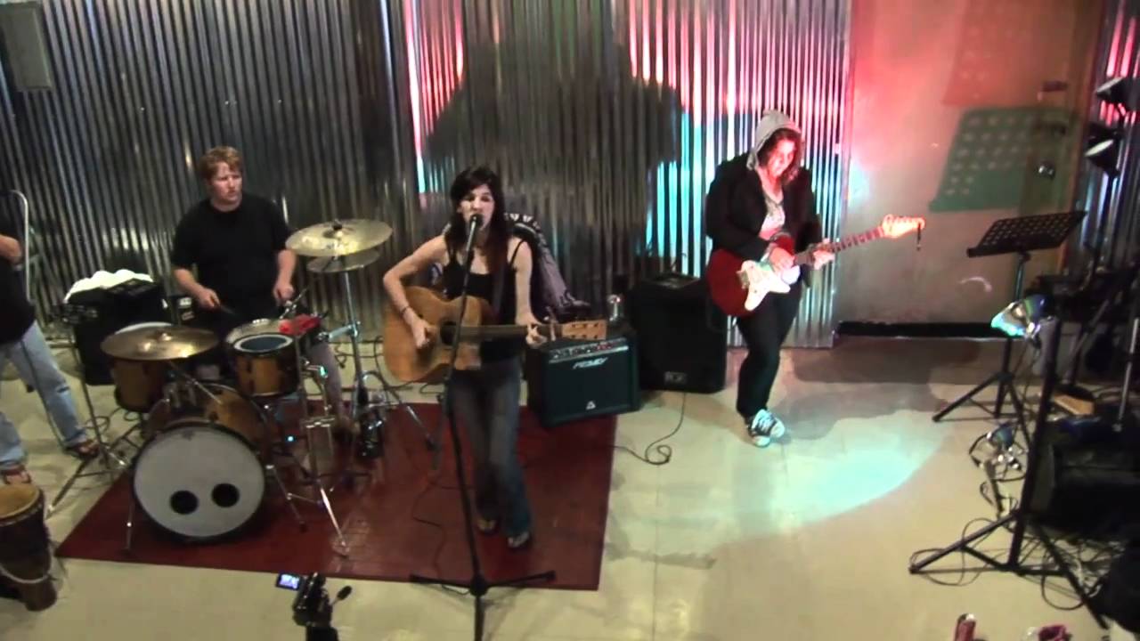 Chelsea Saddler, The Orange Grove - YouTube