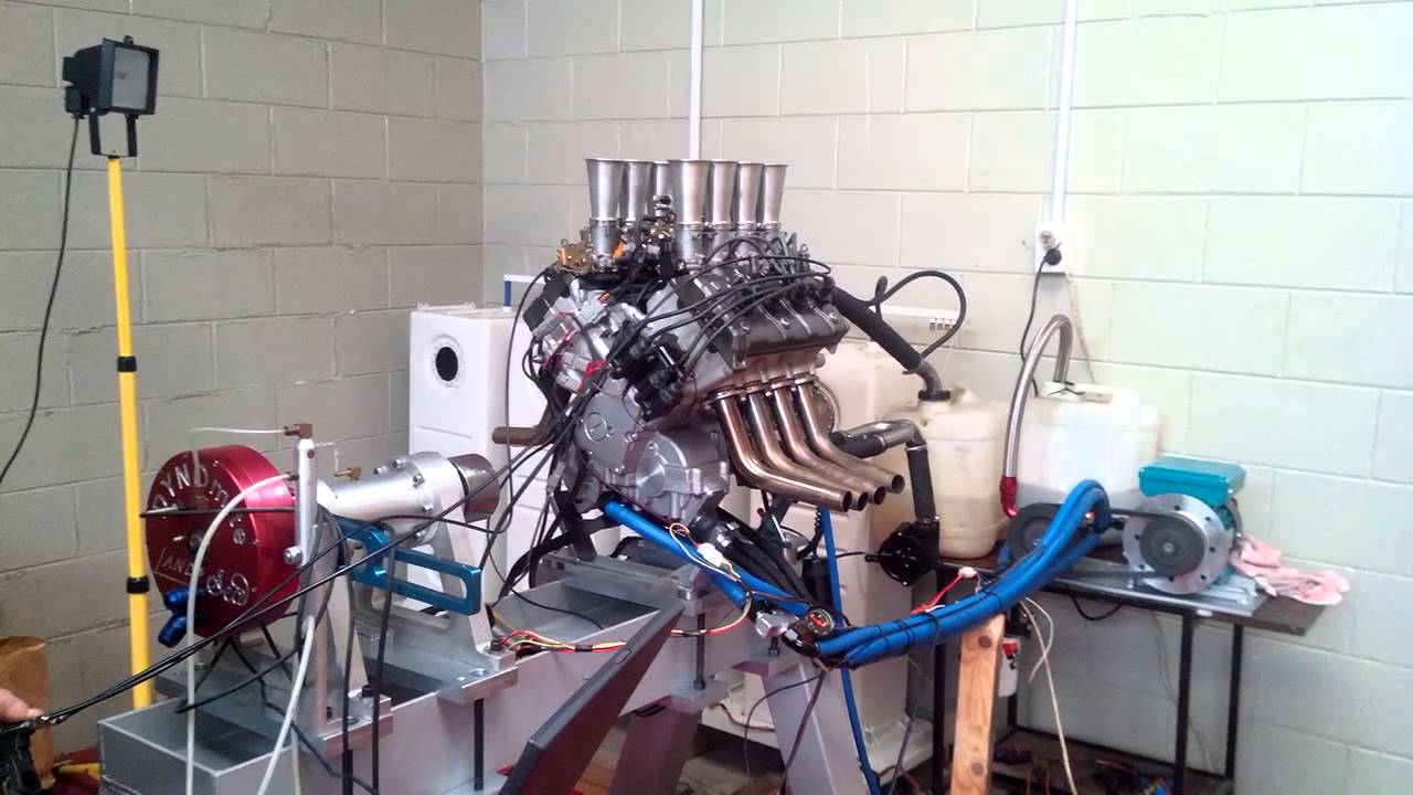 1.2L v8 - a little rev - YouTube