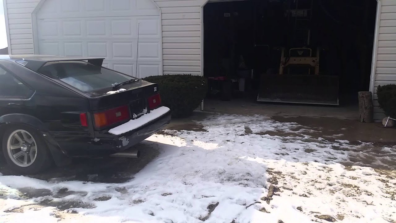 1984 Toyota Supra revving - YouTube