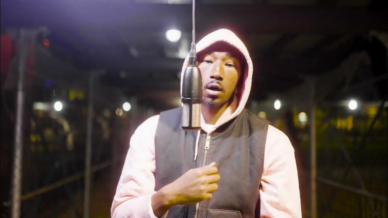 Blaccanese - Rental ( Live Mic Performance ) @kjshotit - YouTube