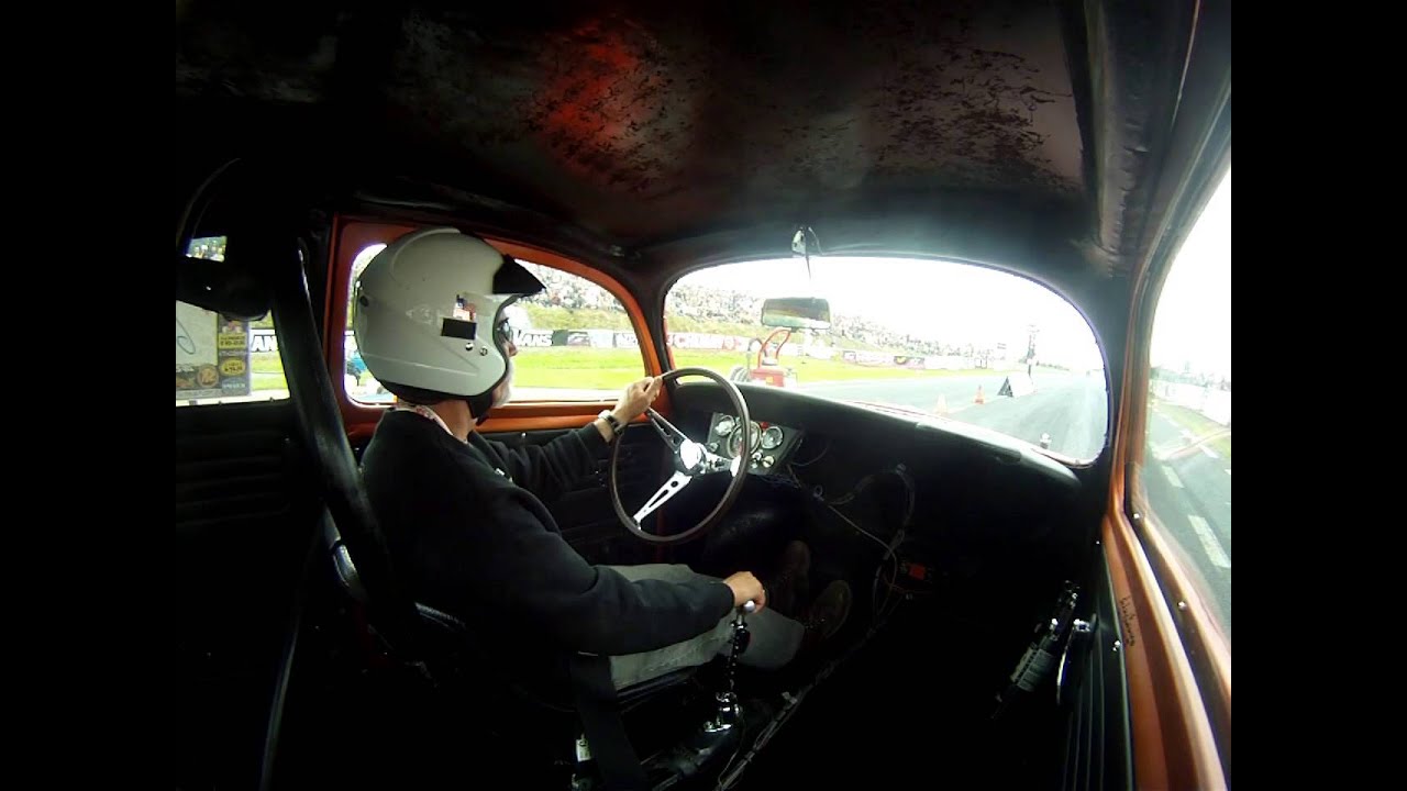 Driving Inch Pincher III at European Bug-In 2013 - YouTube