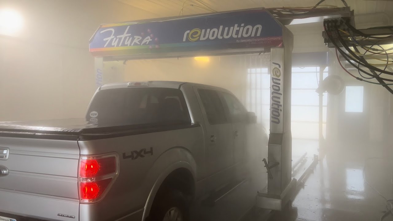 Futura Revolution Touch-Free Car Wash - YouTube