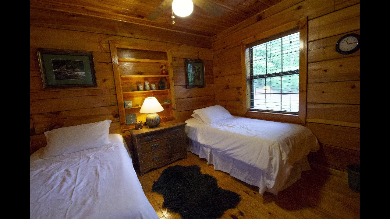 Tellico Plains East Tennessee Cabin - YouTube