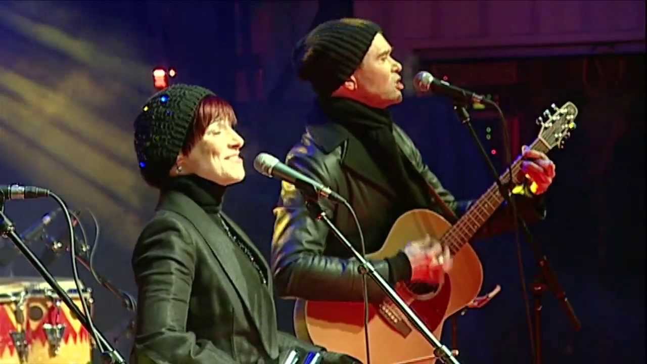 Bet.e & Stef — MONTRÉAL EN LUMIÈRE 2014. - YouTube