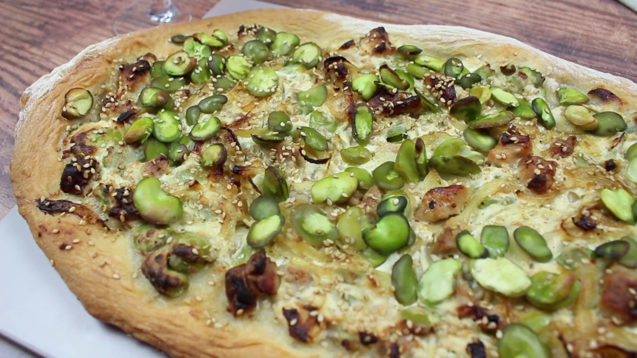 Ftira with Pork and Ricotta - YouTube