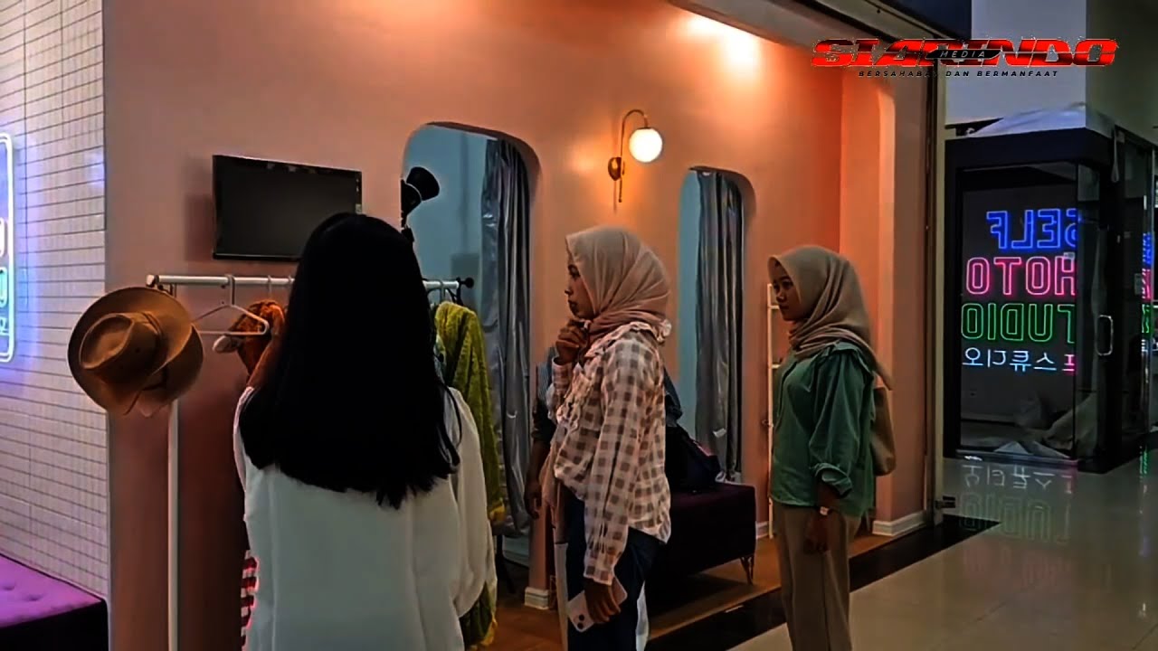 Ngonten Box Buka Cabang di Malang Town Square, Self Photo Studio Kekinian - YouTube