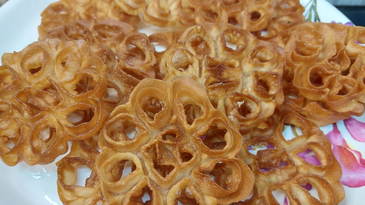 Gulabi Puvvulu / Sweet Recipe / In Telugu /Sweet Rose Flowers / @Mr ...