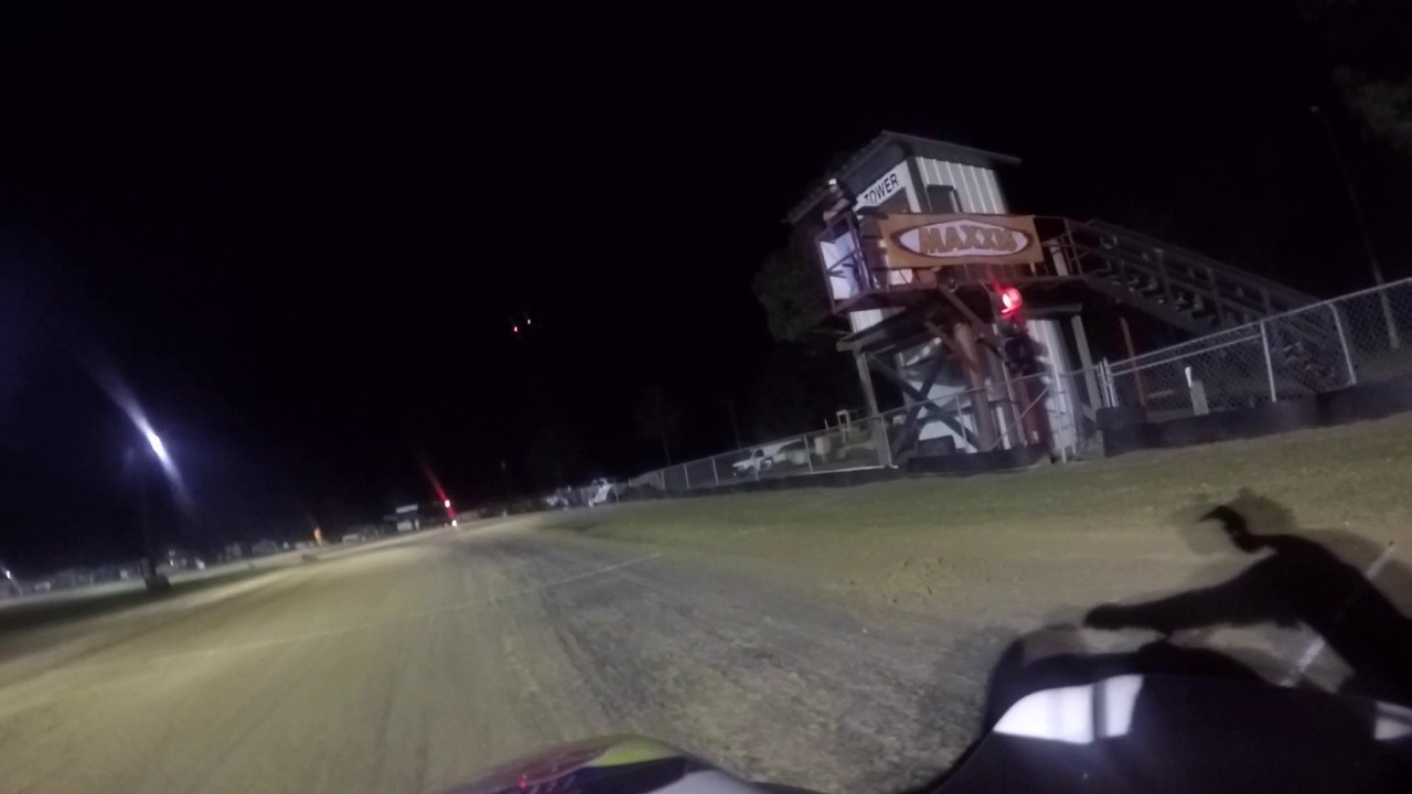 Quad Flat Track racing: Dirt Devils raceway 2-11-17 - YouTube