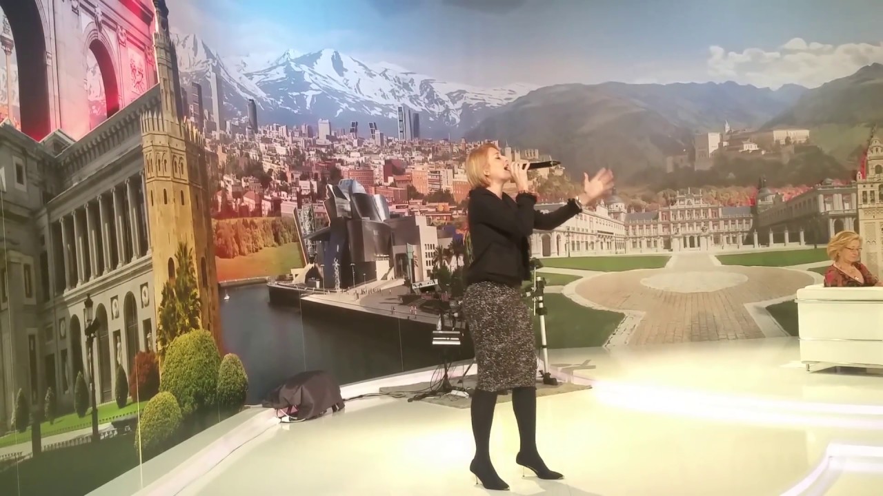 En TBN Enlace España - Ha llegado el momento | Carla Fernández | - YouTube