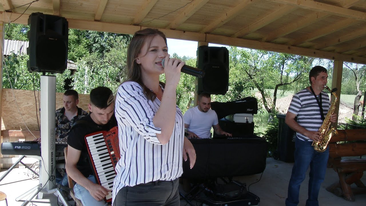 GABRIELA CIOCIOI SI FORMATIA MUSIC BAND💯LIVE 2021 COLAJ ASCULTARE 2021 ...