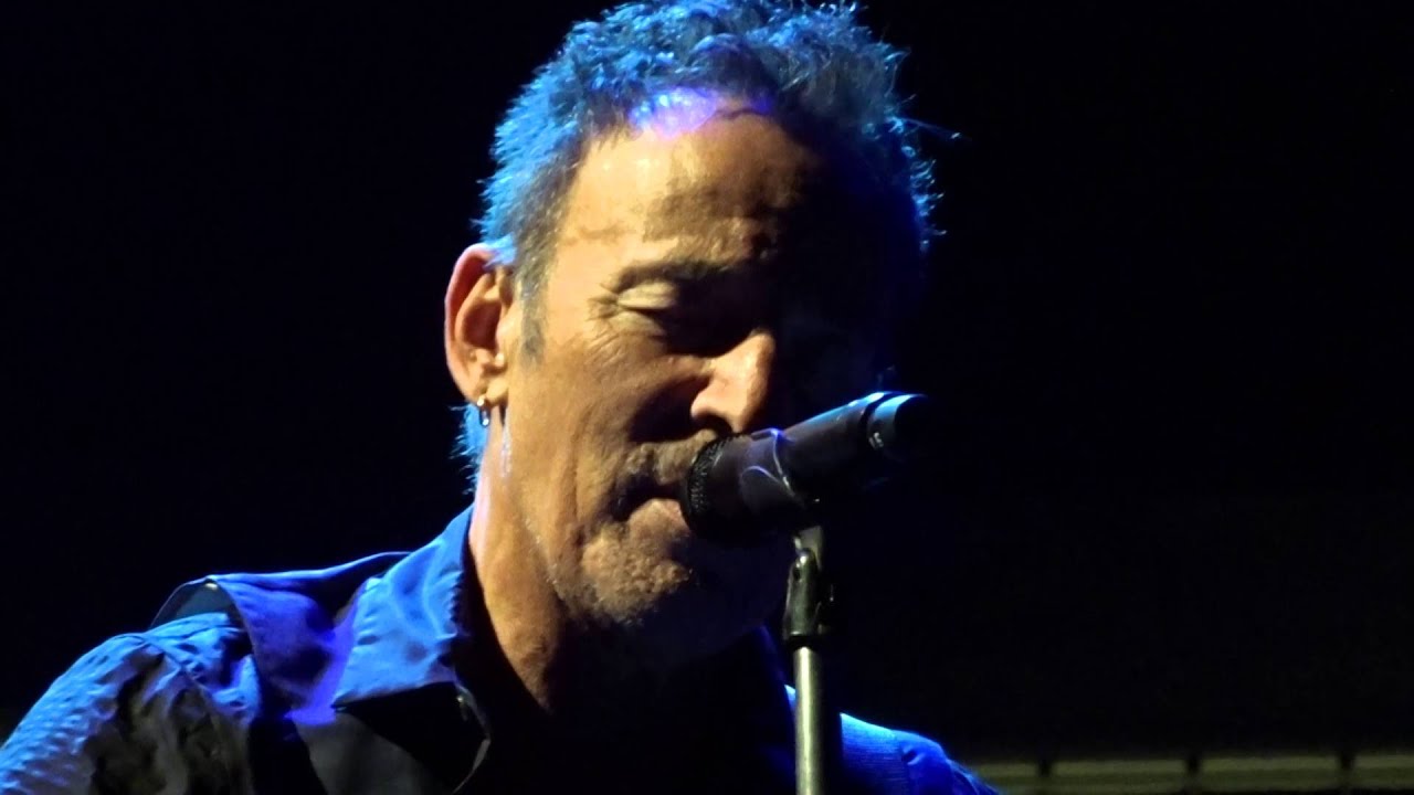 Bruce Springsteen Stolen Car Prudential Center 1/31/16 - YouTube