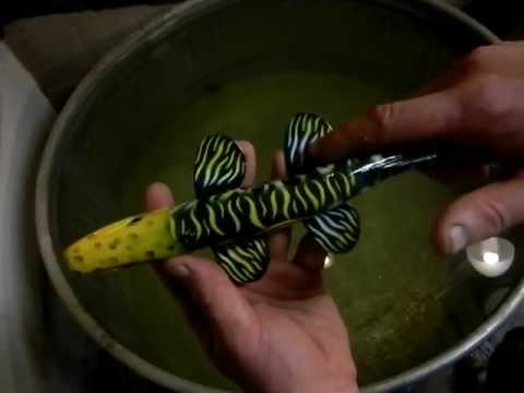 Laska's Decoys GREEN BAY PACKERS "CHEESEHEAD" Nord FISH DECOY SWIMMING ...