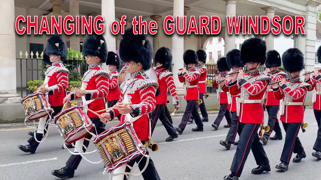 WINDSOR CASTLE GUARD 1st Bn. Welsh Guard Corps of Drums with 1st ...