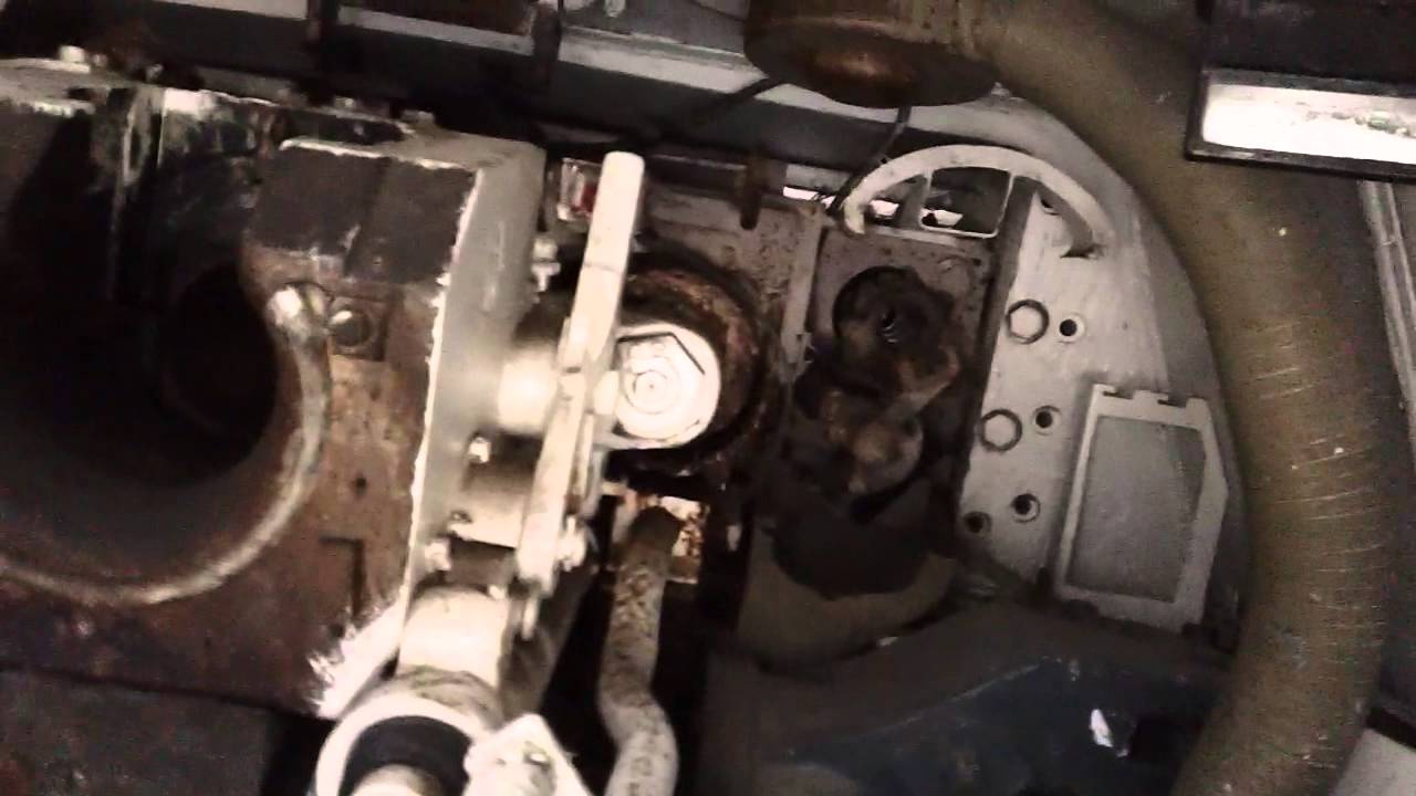 Inside german Panther Ausf A, Saumur en Uniformes vol1 - YouTube