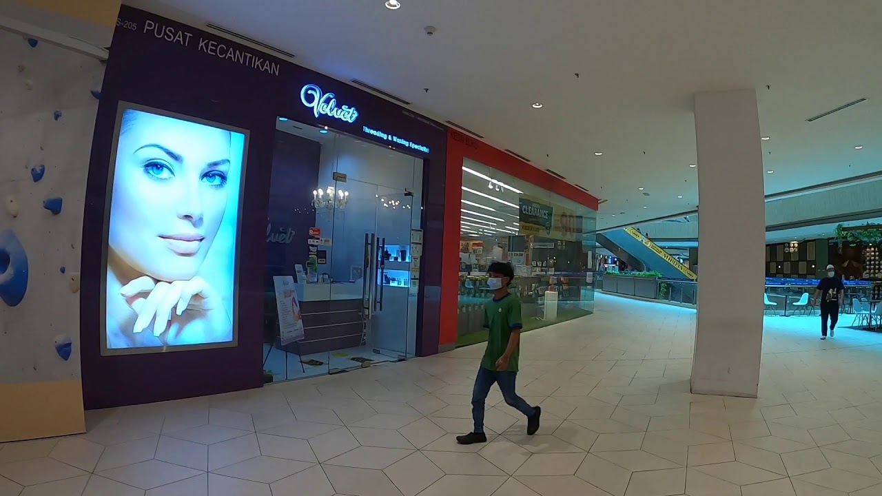 Walking in "the Starling" shopping mall, Selangor, Malaysia. マレーシア散歩 ...